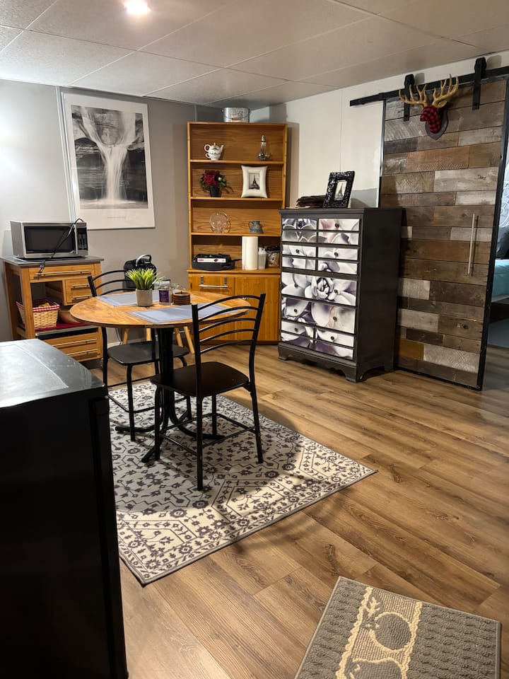 Cozy Home - Red Lake