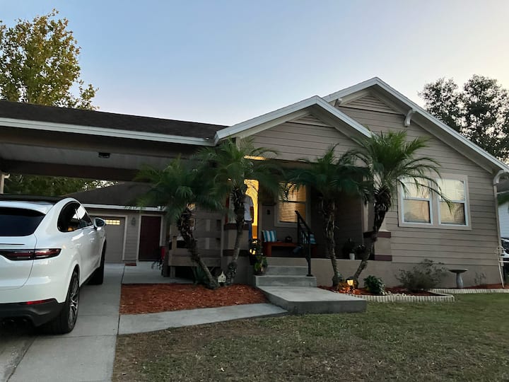Fully Ada Compliant Home Near Downtown Lakeland - Lakeland, FL
