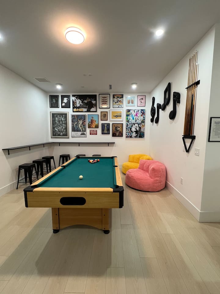 Vineyard Estate, Hottub/snooker - Kelowna