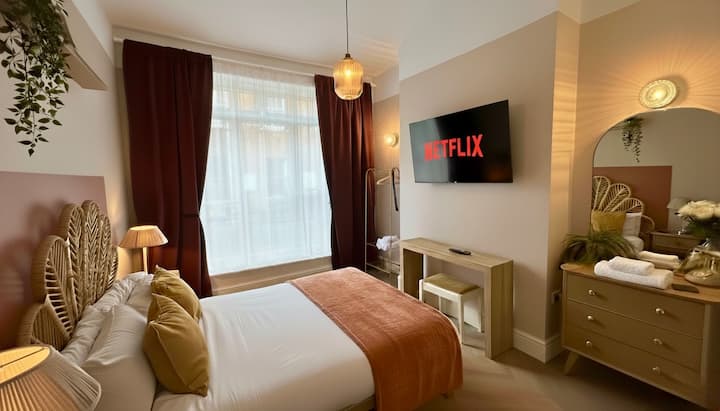 1bd Apt | City Centre | Contractor Friendly - Wolverhampton