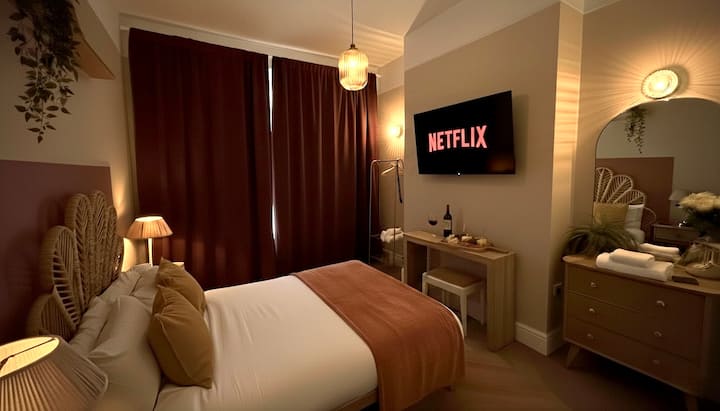 City Boutique Town House | Contractor Friendly - Wolverhampton