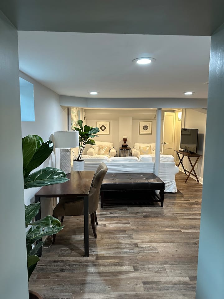 Relaxing Garden Haven - Bridgeport, CT