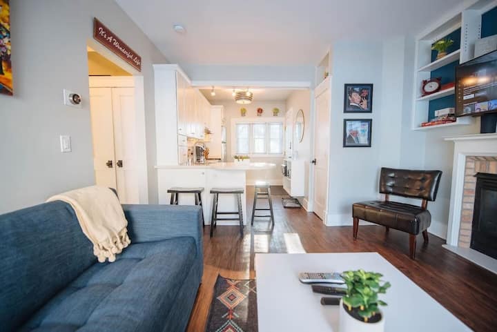Arbor Suite- Heart Of Downtown - Sturgeon Bay, WI