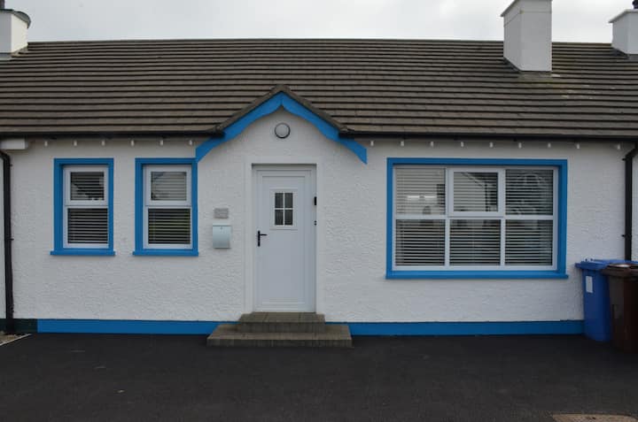 Cosy Cottage - Portballintrae