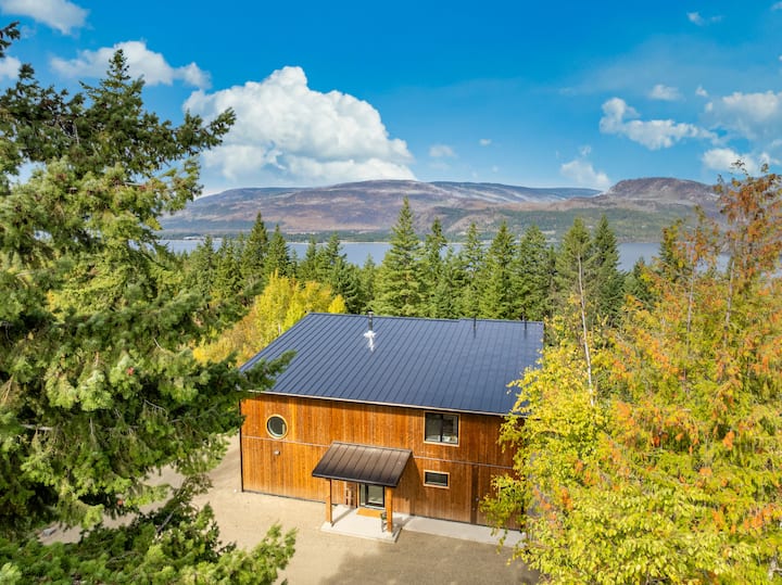 Shuswap Cedar Cabin - A Cedar Cabin Getaway. - Blind Bay