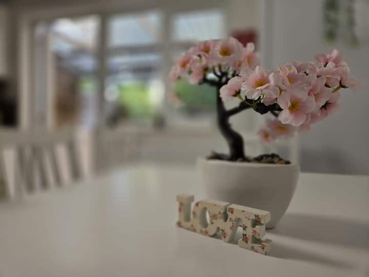 Group & Family Stay • Central Mk - Milton Keynes