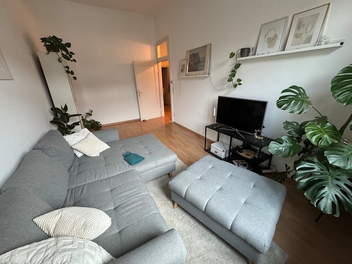 Zentrale, Helle Wohnung - Düsseldorf