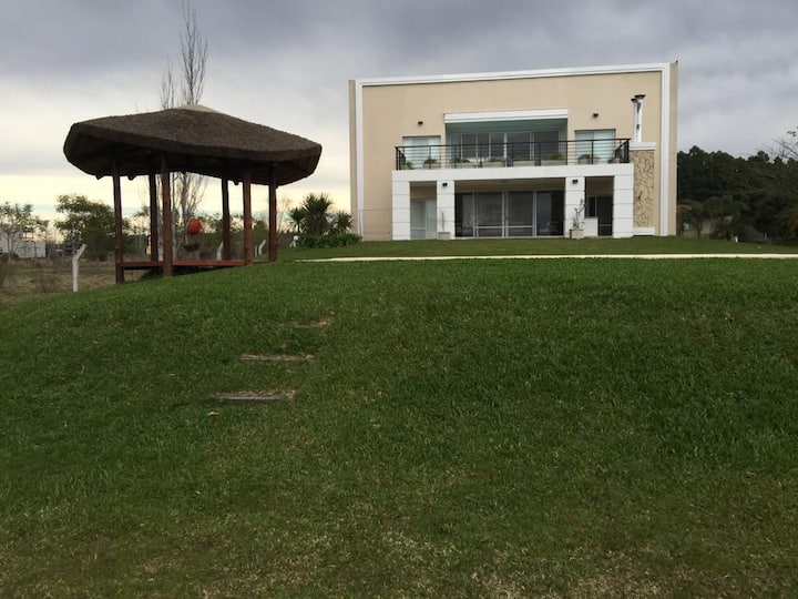 Casa Frente Al Lago - Arjantin