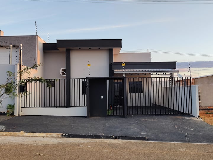 Estadia Confortável E Funcional Para Até 4 Pessoas - Primavera do Leste