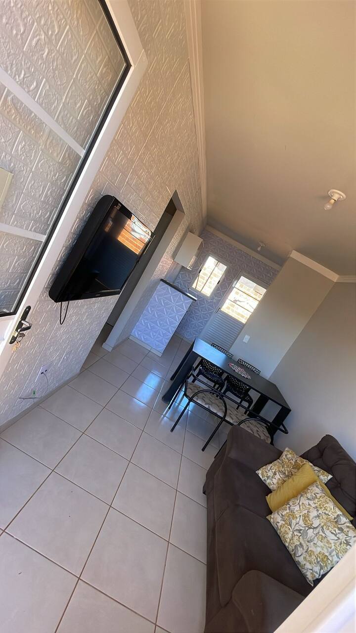 Casa Confortável Simples Mobilia - 林斯