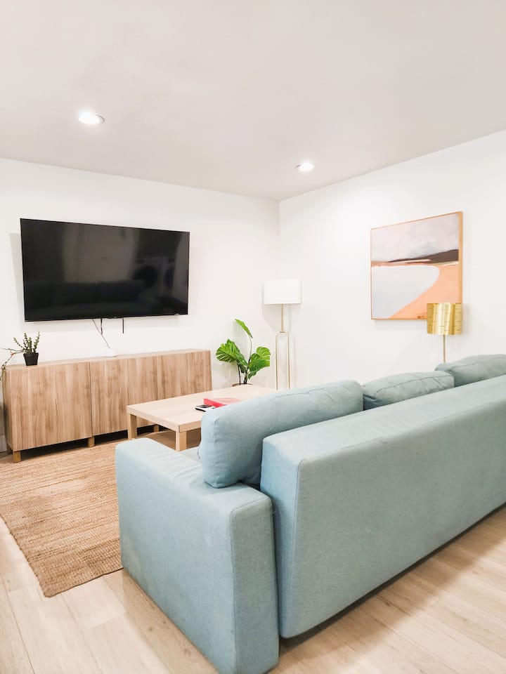2br/2ba Just Minutes From Disneyland-local Beaches - Cypress, CA