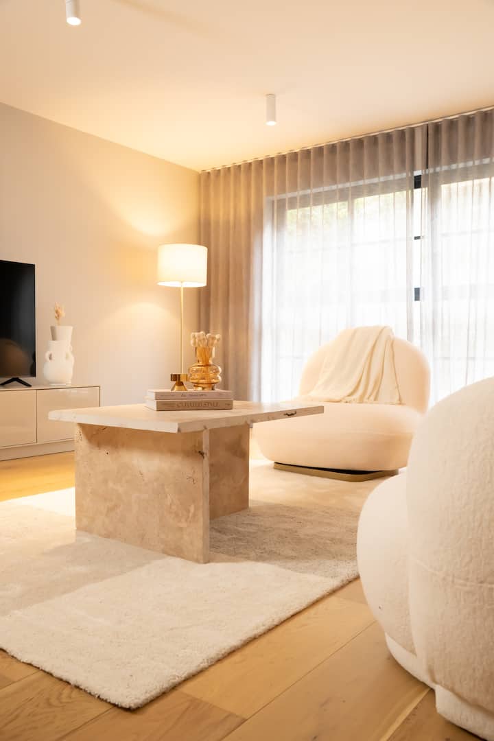 Modern Cosy Retreat - Quiet Central Location - Camperdown