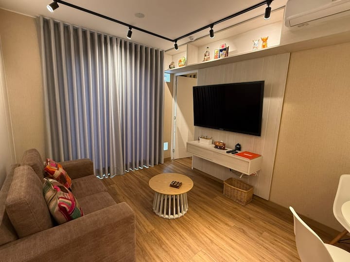 Modern 2br In Miraflores Center | King Bed & Ac - Peru