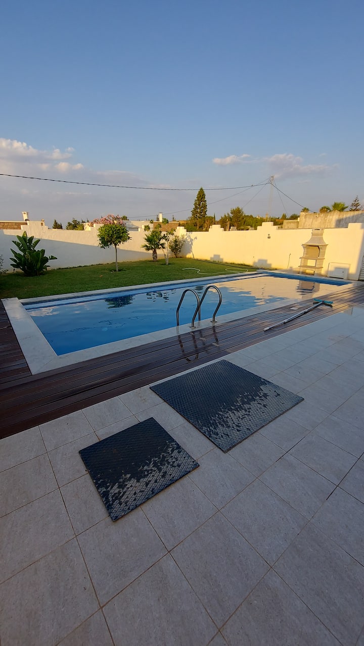 A Rtiba Villa Piscine Sans Vis-à-vis - Korbous