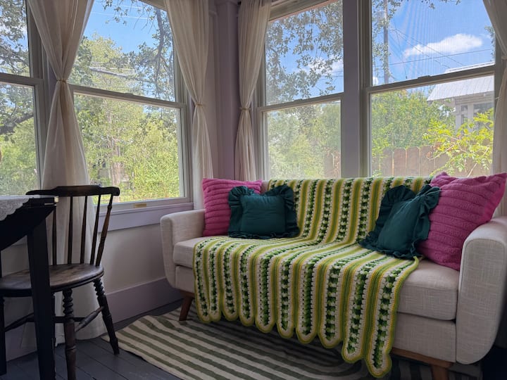 Clarksville Compound Guest Suite - Austin, TX