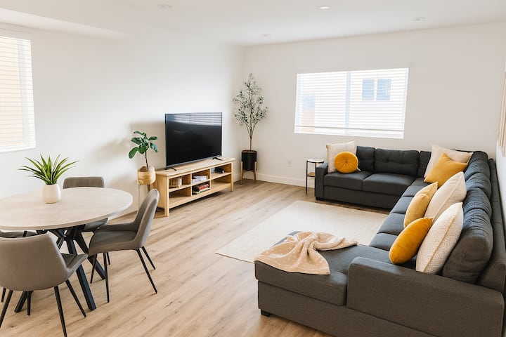 2br Modern La Comfort | 1gb Wifi | Garage - Los Angeles, CA