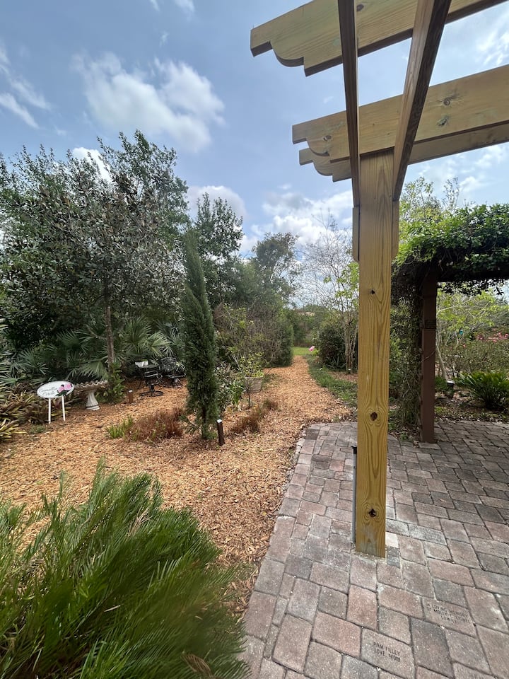 The Fl Porch - Dade City, FL