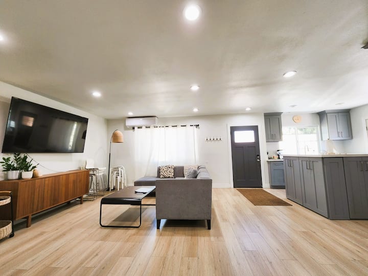 Peaceful 3br/2ba Home - Minutes To Disneyland! - Stanton, CA