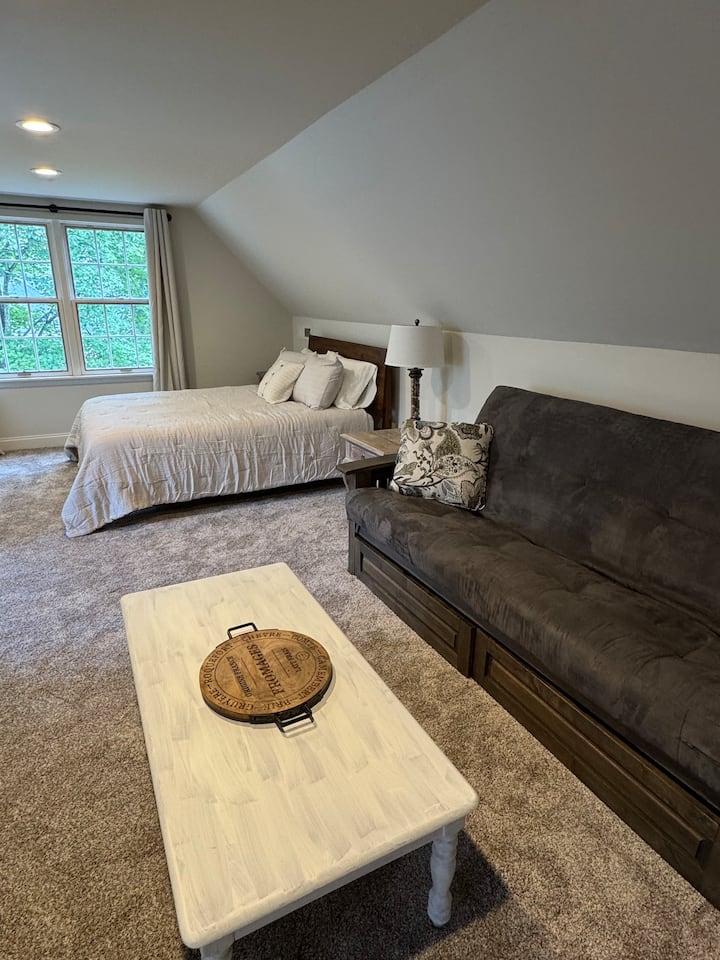 Tiger Den-close To Campus - Clemson, SC