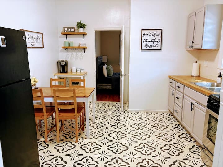 Charming Guest Suite- Central Oc - Santa Ana, CA