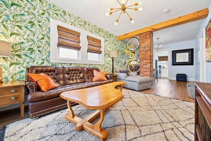 Adorable Bungalow Near Uofl - Louisville