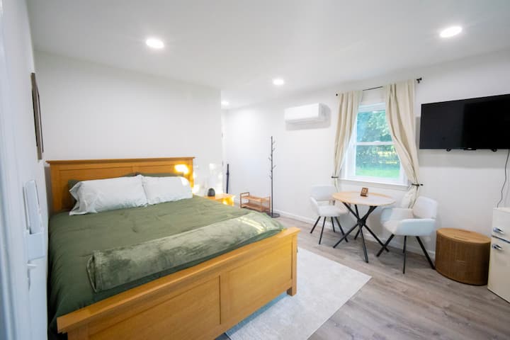 The Phoenix Den - Cozy Retreat! - Water World, Phoenixville