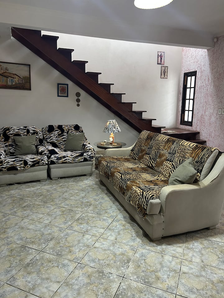 Ampla Casa Na Praia Com Churrasqueira E Lareira - Peruíbe