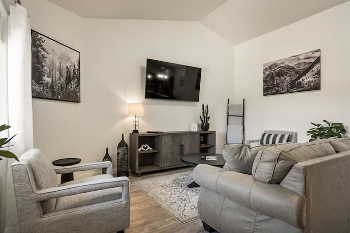 Black Canyon Retreats, Your Home Away From Home - Montrose, CO