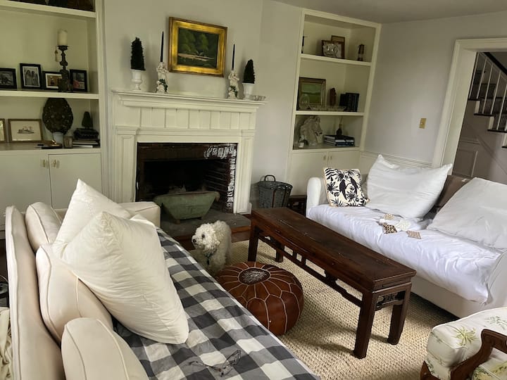 The Boxwood Hill House - Bethel, CT