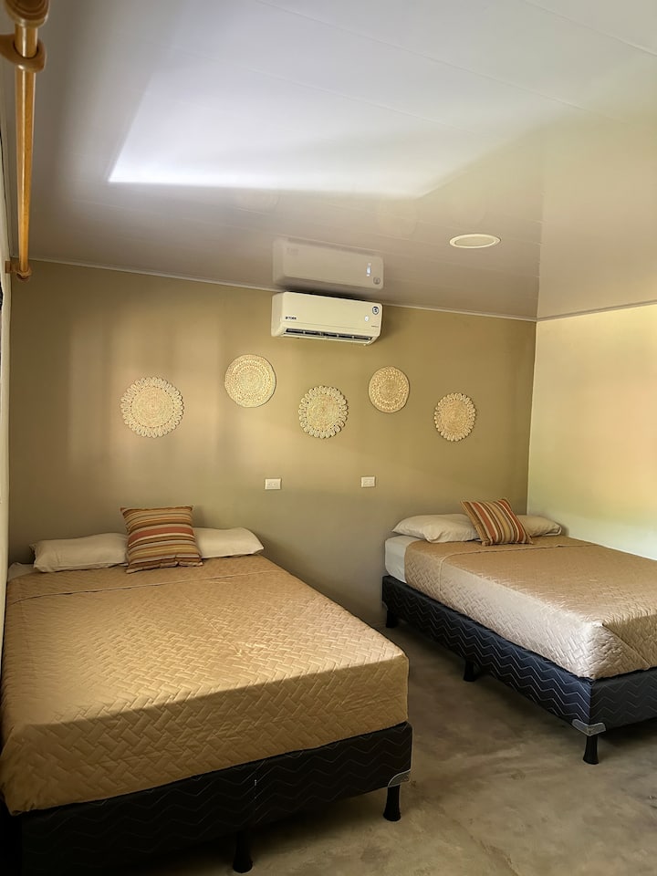 Surfcity Townhouse · Beach Stay - La Libertad