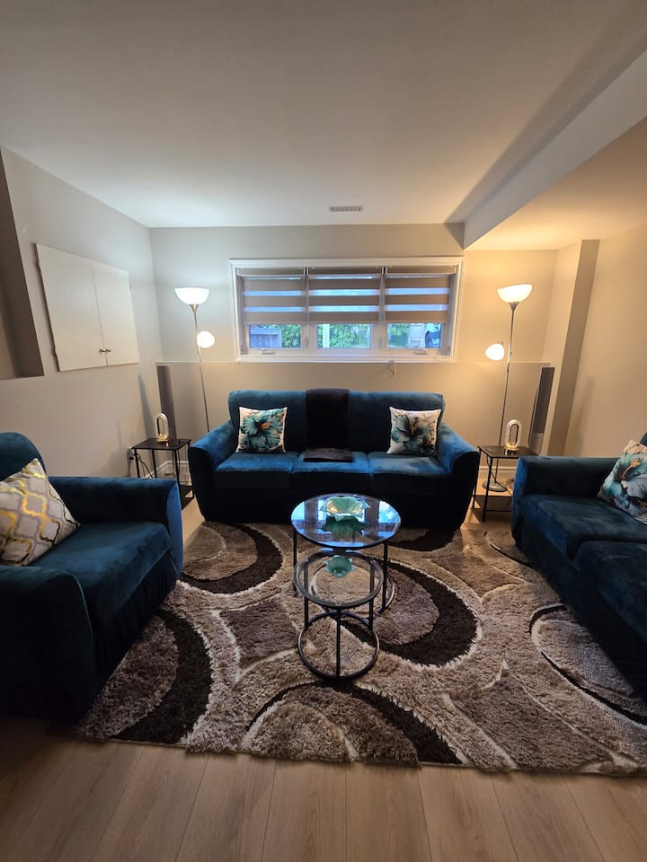 Comfy 2br Near Niagara Falls Walk To Shop & Dining - St. Catharines