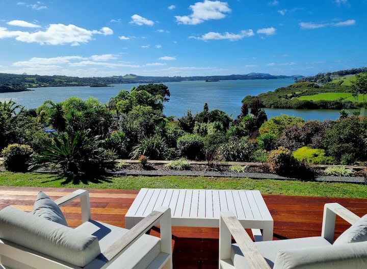 Waterfront Oasis - Kerikeri