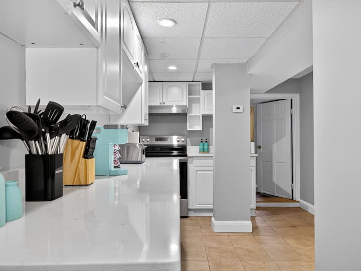 Charming 2br Apt | Roku Hdtv | Sleeps 8 - Boston, MA