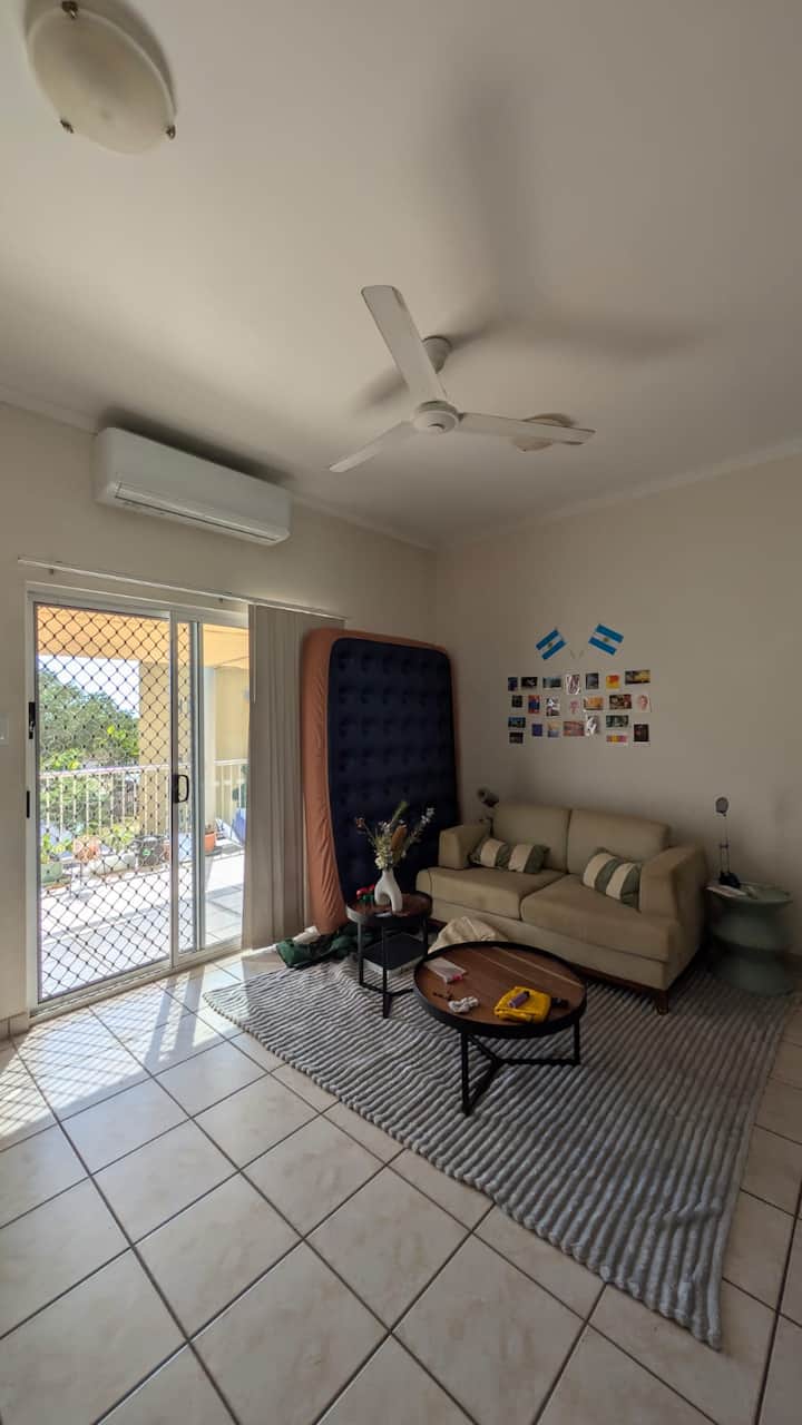 Cozy Homie 2 Bedroom 1 Bathroom Lots Of Light - Darwin