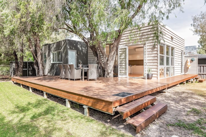 On The Bay: Sundrenched Stunner - Broadwater