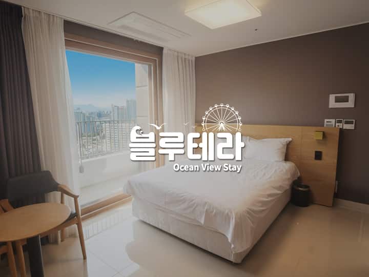 1.0 일몰 설악산뷰 · 해변도보7분 감성숙소 | 블루테라 디럭스M1 - Sokcho-si