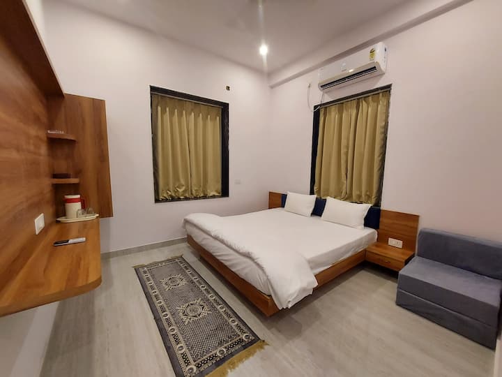 Trinetra Residency (2 Room) - Varanasi
