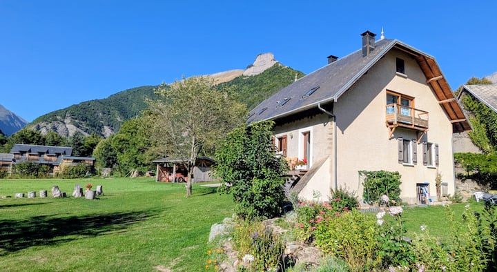 Un Gite 3* Pour 12-14 Personnes - Valbonnais