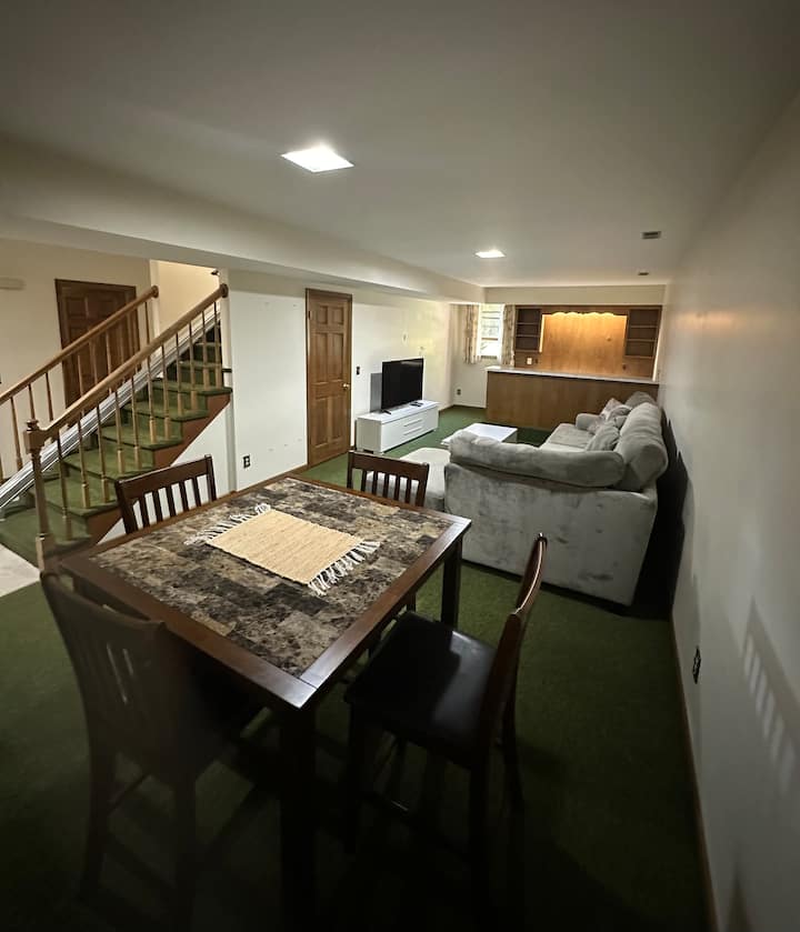 Cozy 1 Bedroom Basement Apt. - Harrisonburg, VA