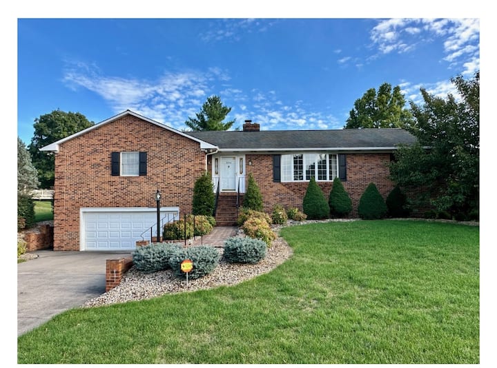 Cozy 1 Bedroom Basement Apt. - Harrisonburg, VA