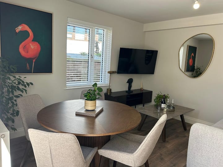 Central Location - Free Parking - Belfast