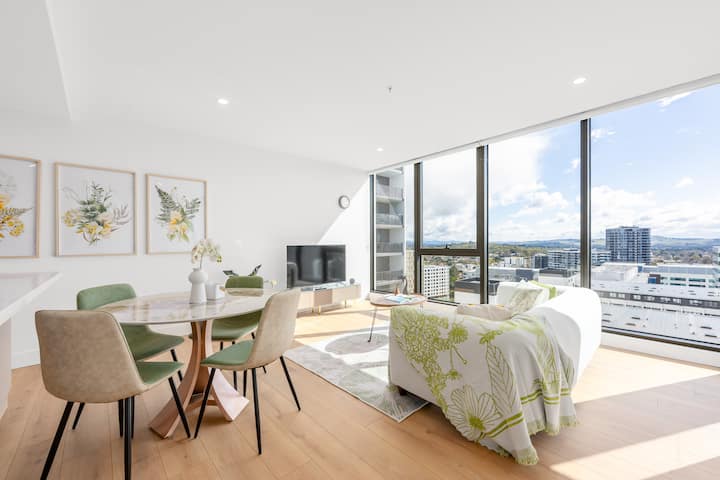 @Sunny Woden Apt | Near Hospital, Mall W Parking - Canberra
