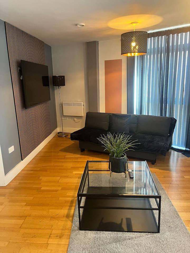 Comfy Home Base In Liverpool’s Vibrant Chinatown - Liverpool