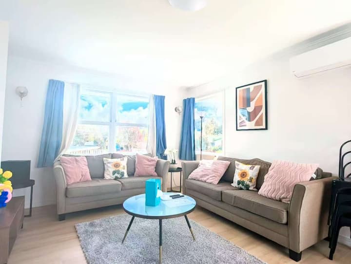 3 Bedrooms Holiday House - Rotorua