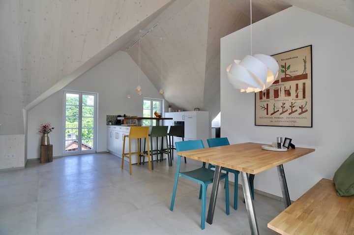 Historic Schoolhouse – Modern Attic Suite - Bitburg