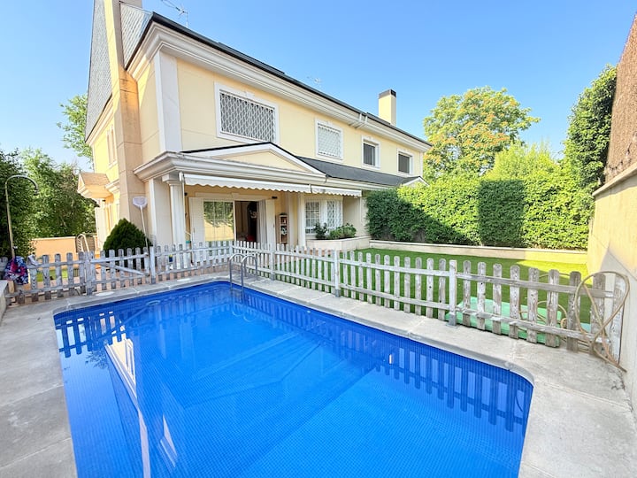 La Casa Amarilla - Madrid