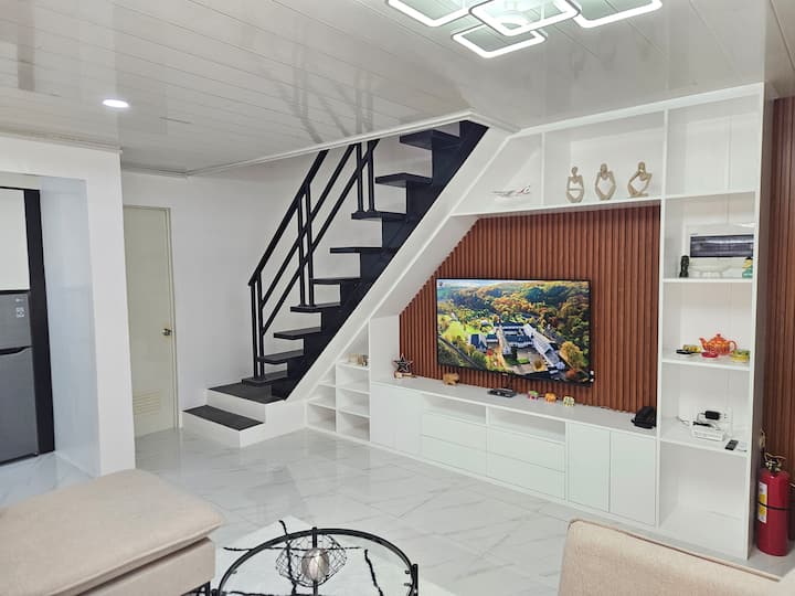 《Navona》well-renovated Townhouse - Philippinen