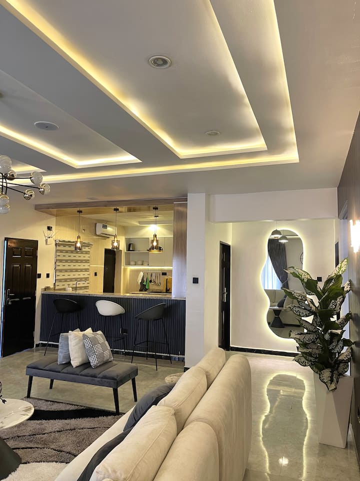 Casa Dè Elèna Smart Home With Ps5 Jahi Luxury Aptm - Abuja