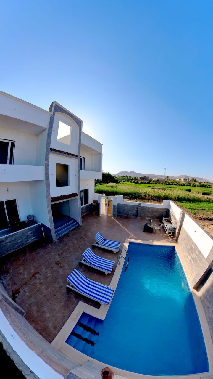 Nefertarie Private Villa - Luxor