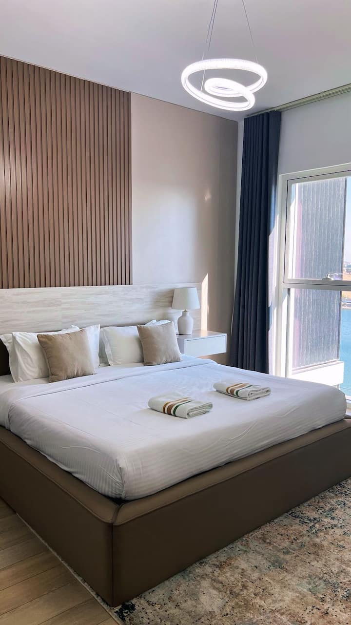 شقة فخمة اطلالة علي المسبح والبحر - Abu Dhabi